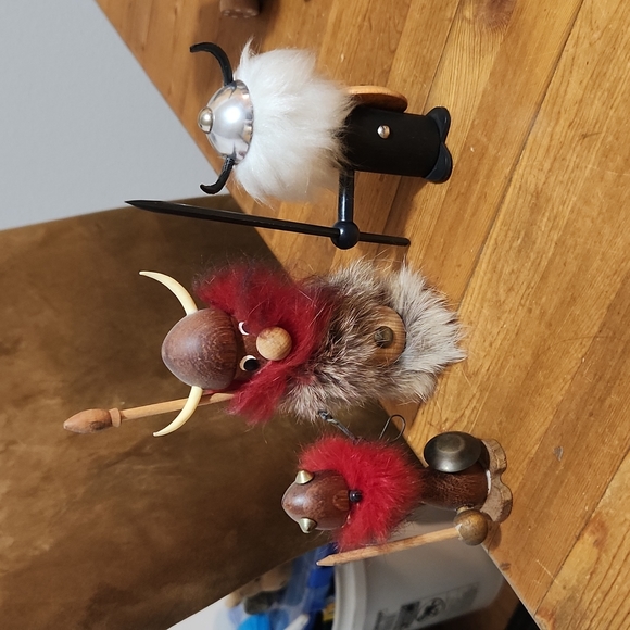 Norway | Accents | Wood Fur Vikings Handmade From Noray 375 45 5 Nwt ...